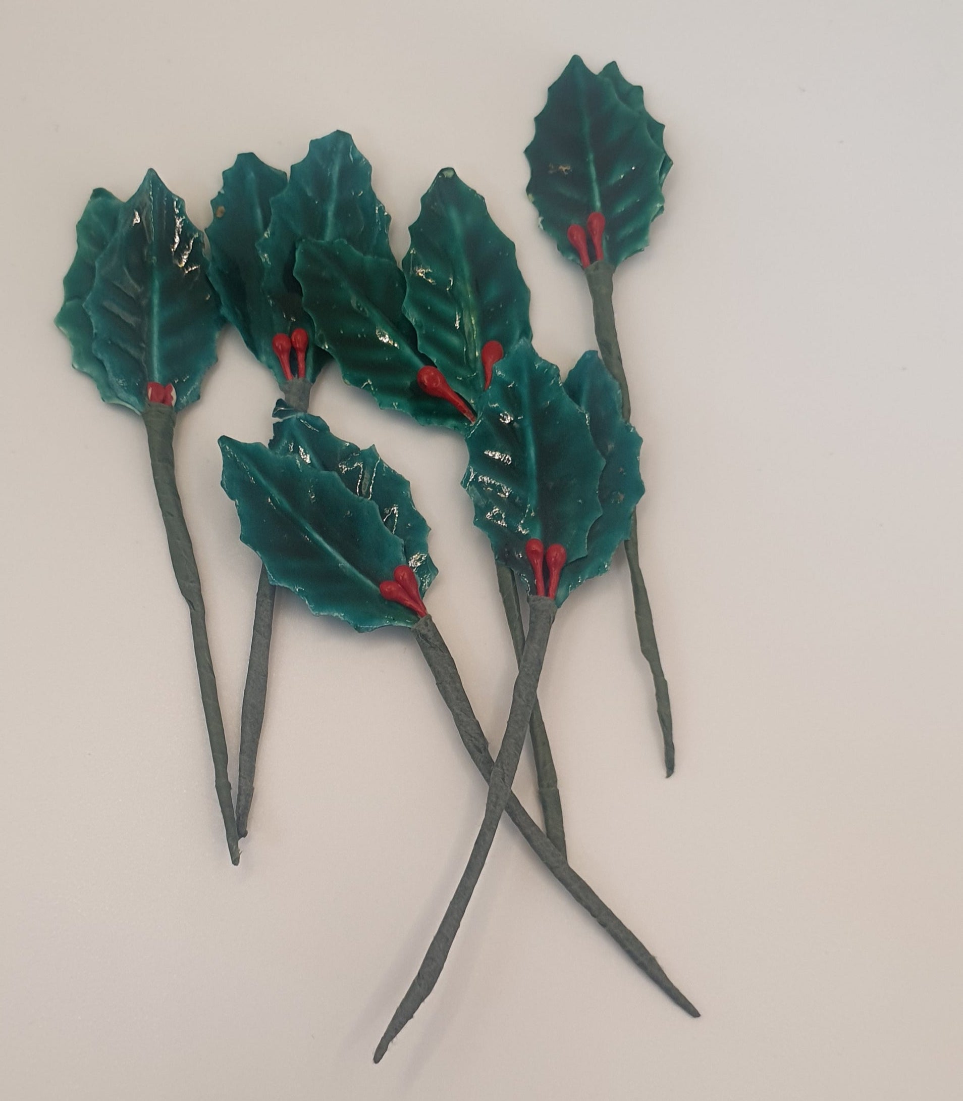 Small Single Holly Leaf - 6x Sprigs 3.5cm Leaf – Skysies Cakes